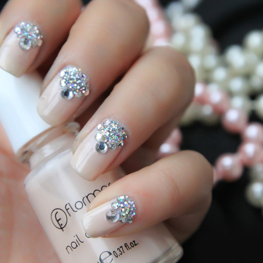 Manucure turquoise avec strass: 100 photos de belles idées - Meilleur ...